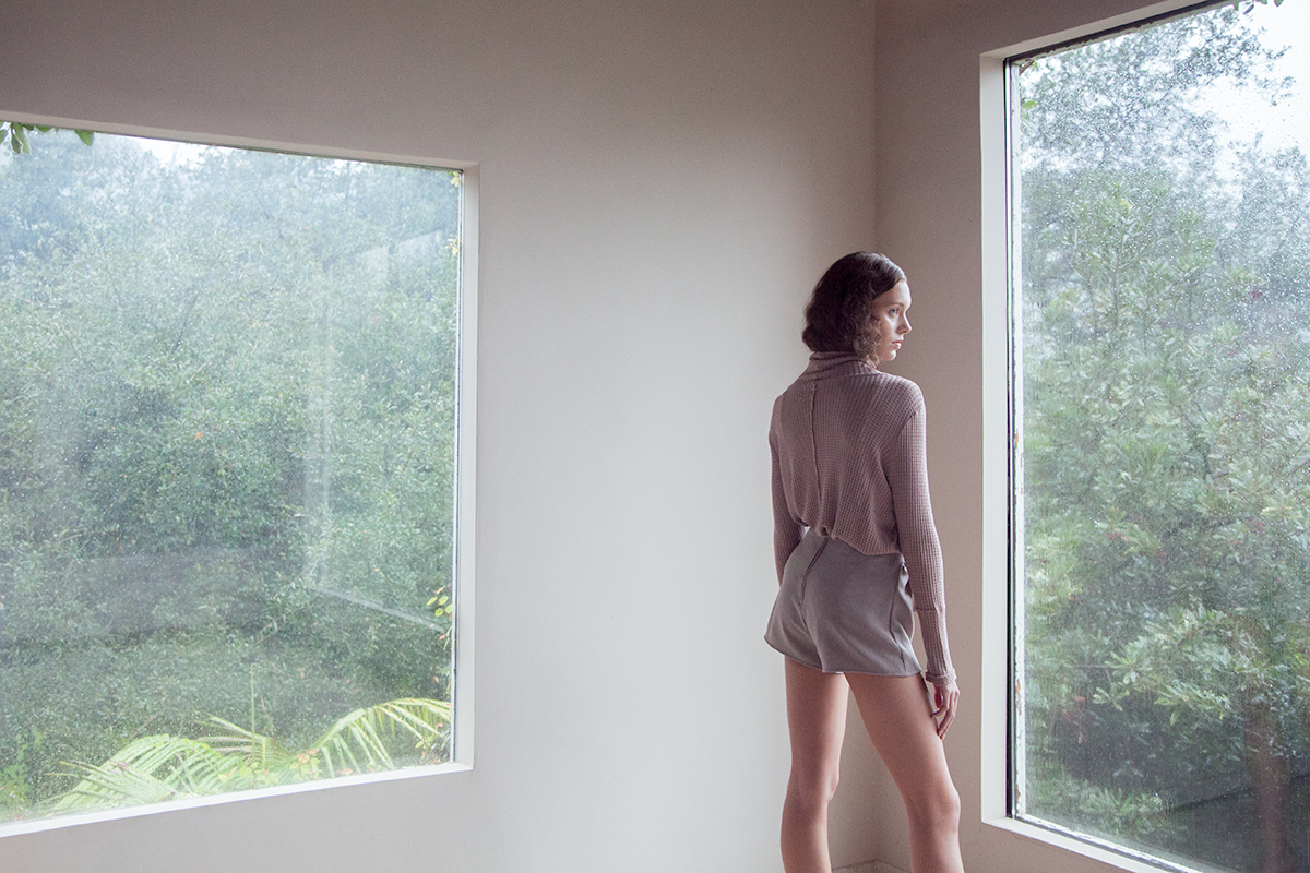 Alexa Handwork - Behind the Scenes & Photography Tips - Nomad Moda