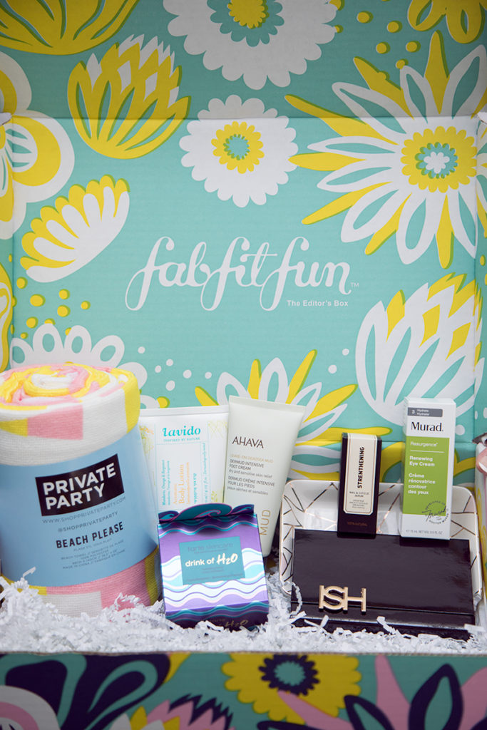 Unboxing with Fab Fit Fun - Nomad Moda